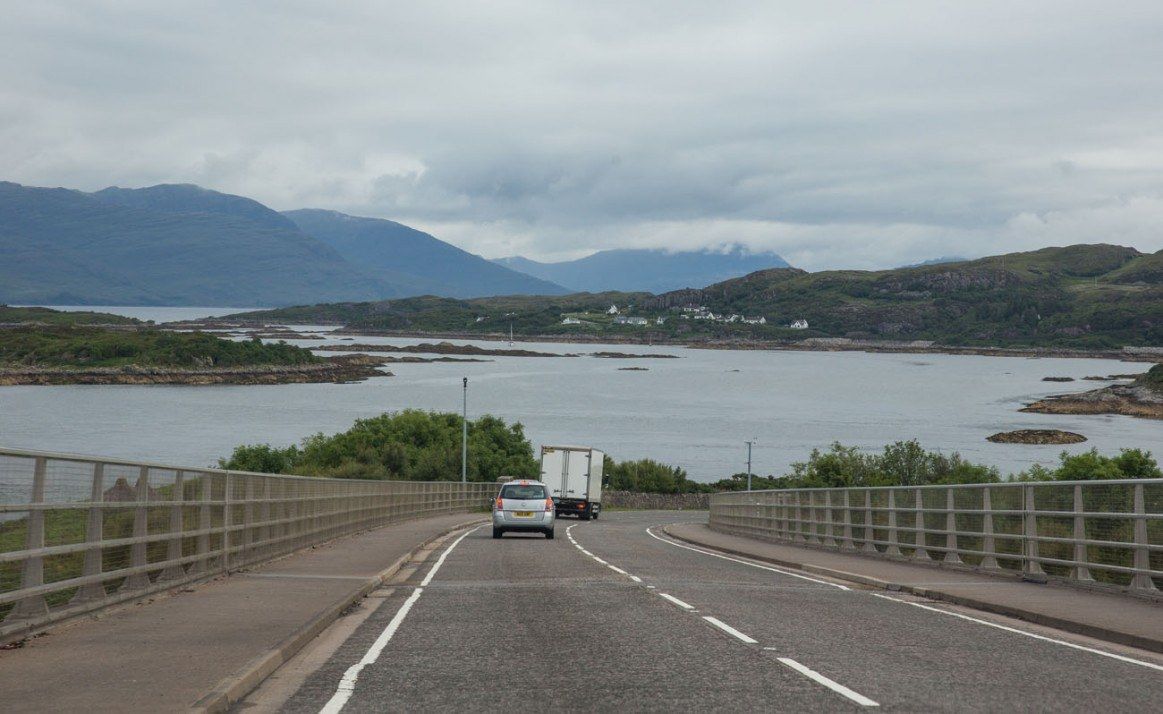 Driving to the Isle of Skye from Edinburgh or Glasgow – Earth Trekkers