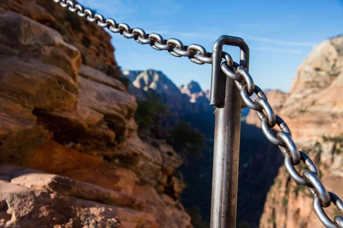 How to Hike Angels Landing: Trail Guide & Video – Earth Trekkers