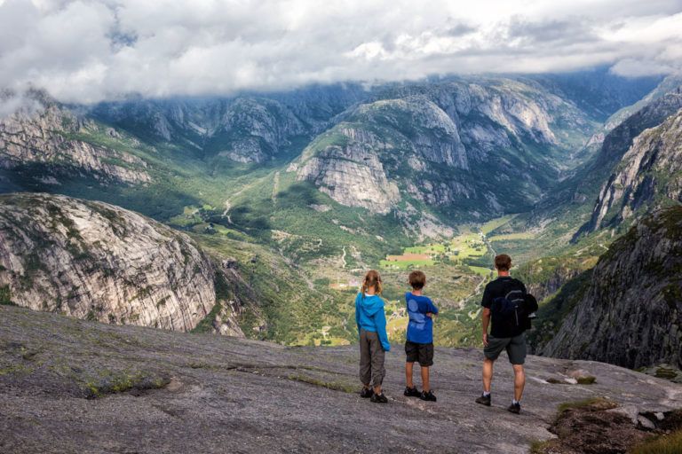 14 Best Hikes in Norway to Put on Your Bucket List
