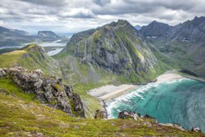 How to Hike Ryten and Enjoy the View over Kvalvika Beach – Earth Trekkers