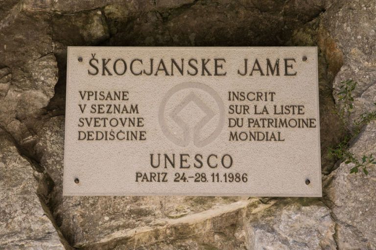 How to Day Trip to Škocjan Caves and Predjama Castle in Slovenia ...