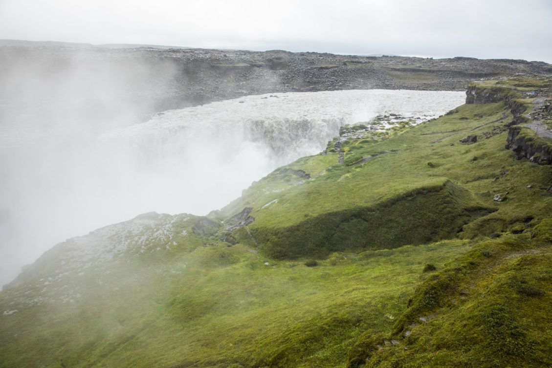 How to Visit Dettifoss and Selfoss Waterfalls in Iceland – Earth Trekkers