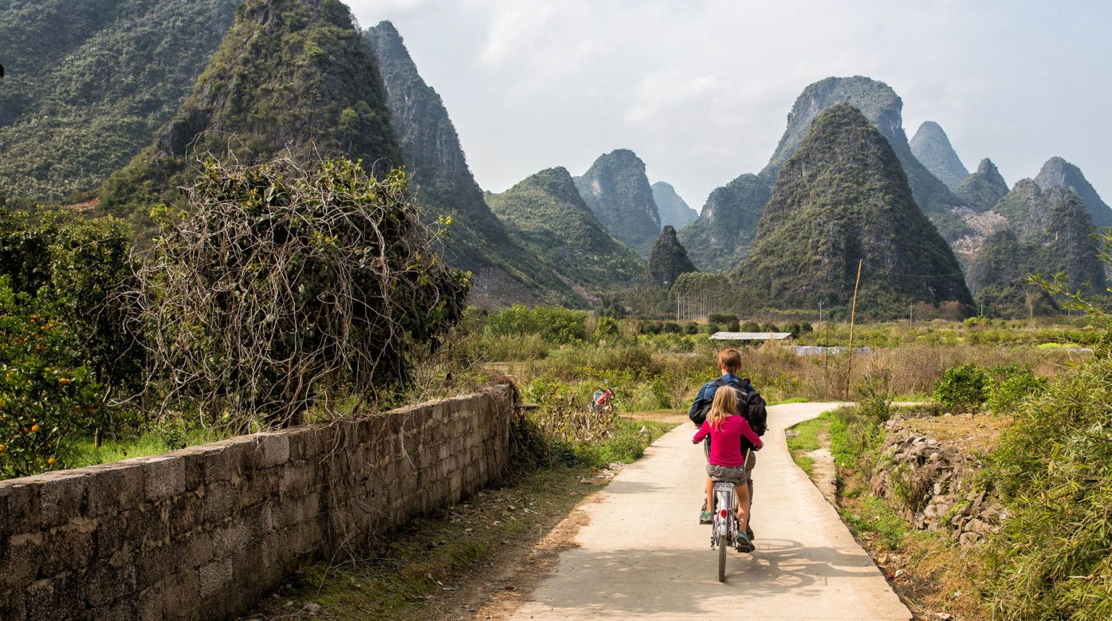 li river valley Archives – Earth Trekkers
