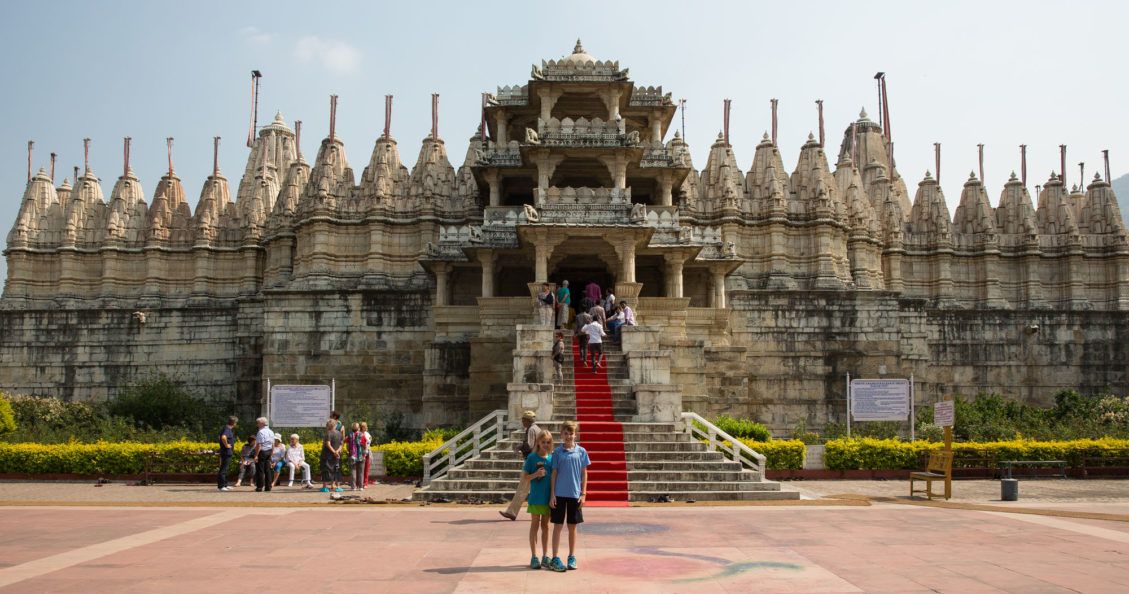 How to Visit Ranakpur Temple on a Road Trip through India