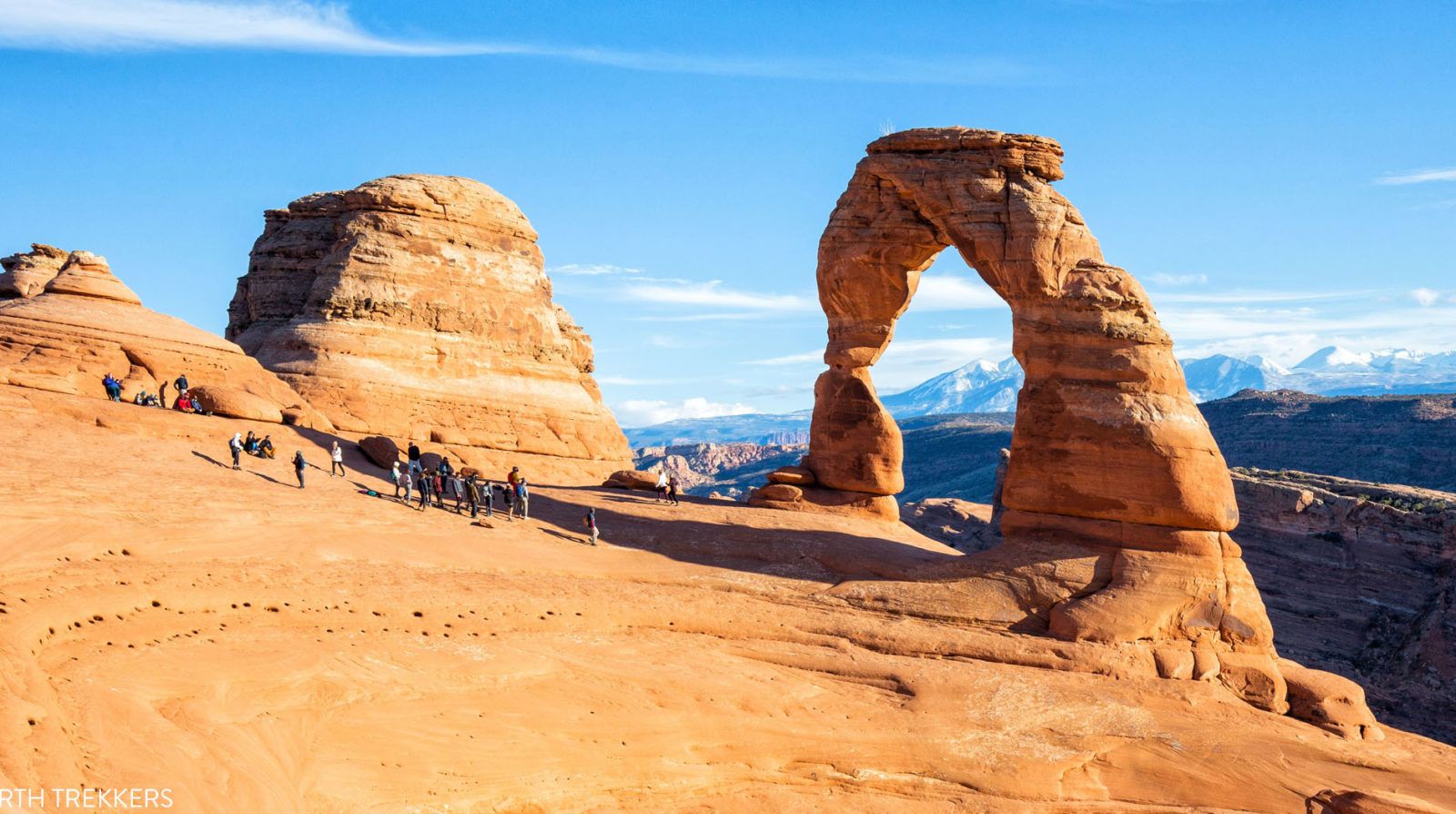 Exactly How to Hike to Delicate Arch (+ Unique Photo Spots)