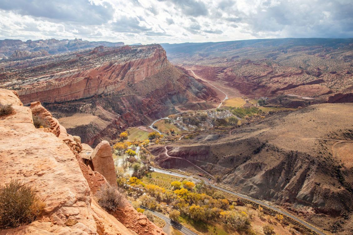 Rim Overlook & Navajo Knobs Trail | Capitol Reef National Park