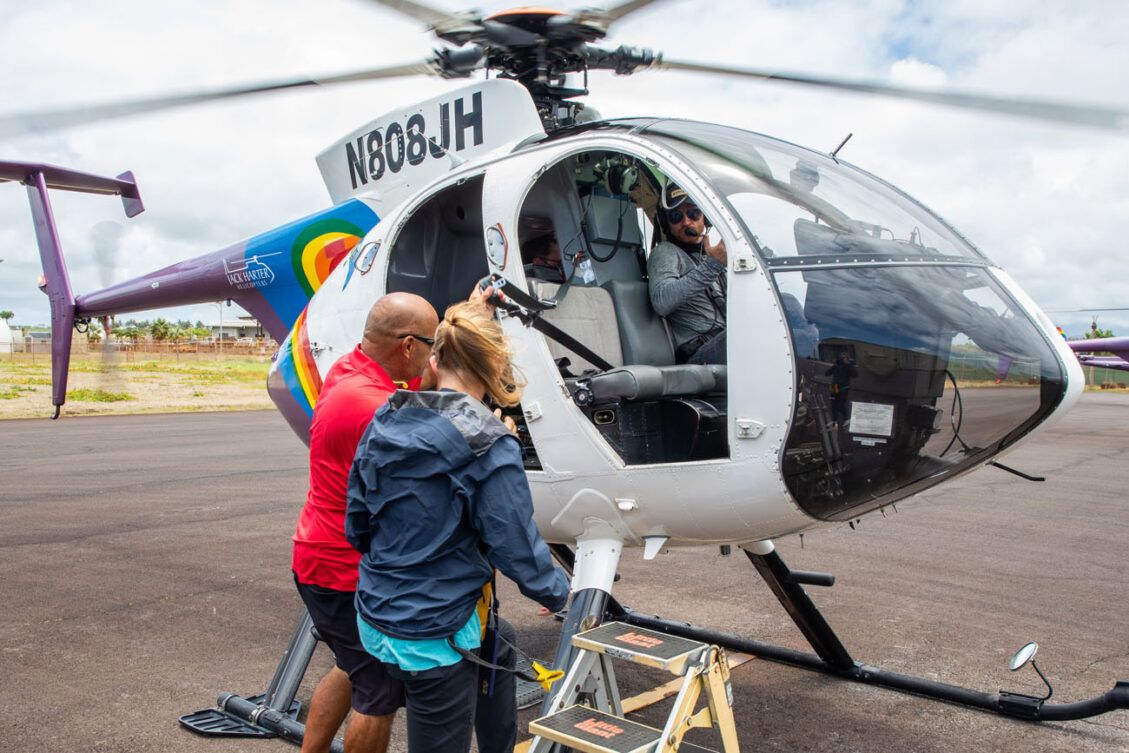 Doors Off Helicopter Tour of Kauai: Everything You Need to Know – Earth ...