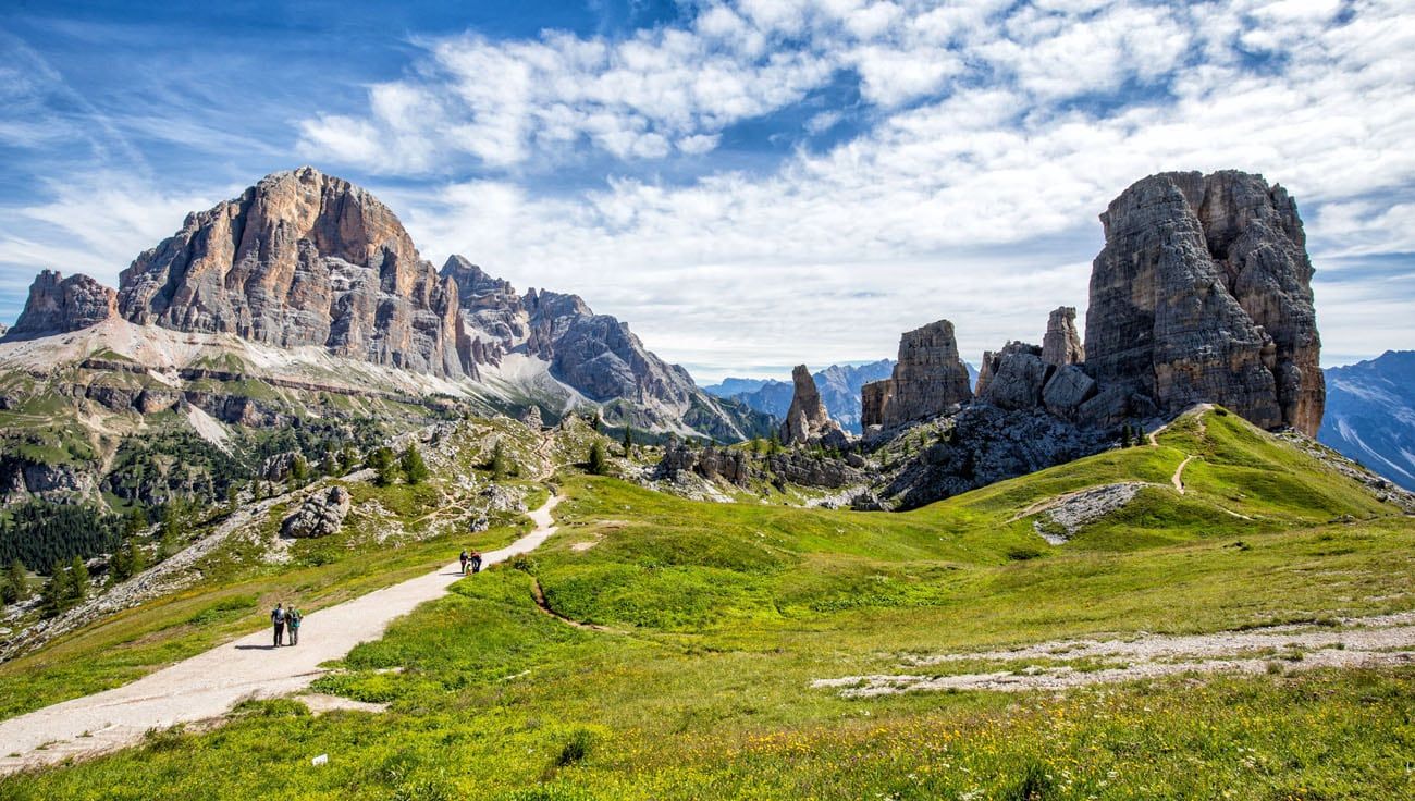 How to Hike the Cinque Torri (+ Add On Rifugios Averau & Nuvolau)