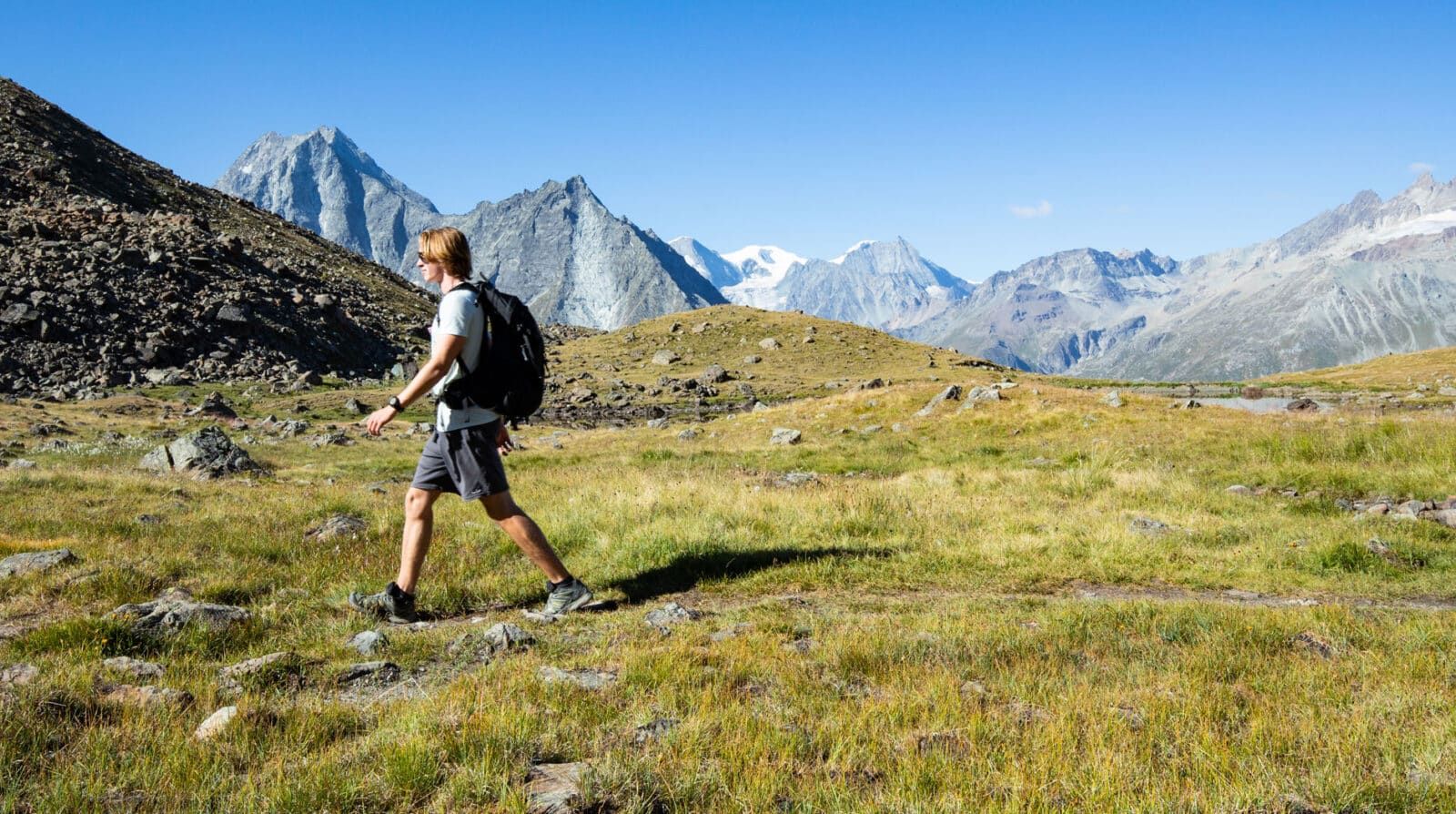 Ultimate Guide to the Walker's Haute Route – Earth Trekkers