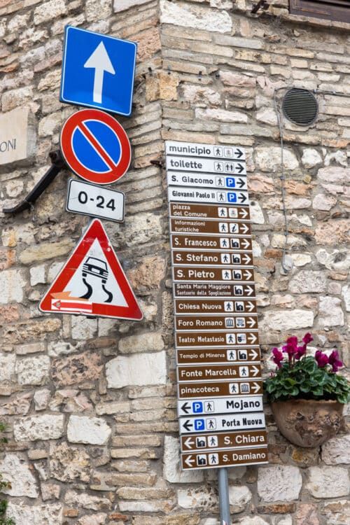 16 Wonderful Things to Do in Assisi (+ Helpful Tips & Map)