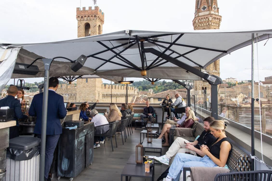 8 Best Rooftop Bars in Florence (RANKED!) – Earth Trekkers