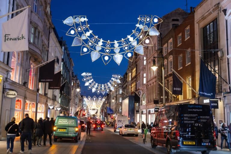 15 Places to See the London Christmas Lights in 2024 (+ Photos & Map ...