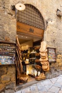 Volterra, Italy: Best Things to Do, Map & HELPFUL Tips – Earth Trekkers
