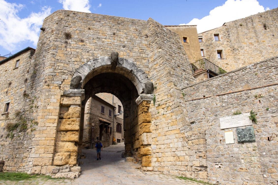 Volterra, Italy: Best Things to Do, Map & HELPFUL Tips – Earth Trekkers