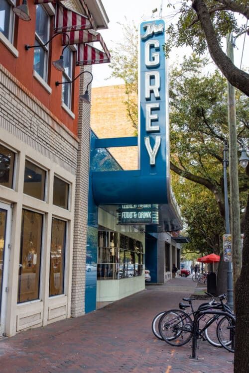 Best Restaurants in Savannah: 20 Great Places to Eat & Drink – Earth ...