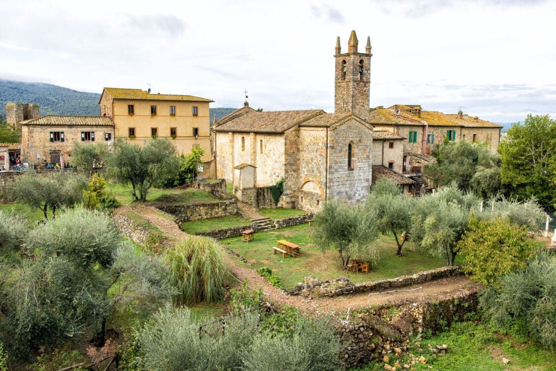 Monteriggioni: Photos, Things to Do, and Helpful Tips – Earth Trekkers