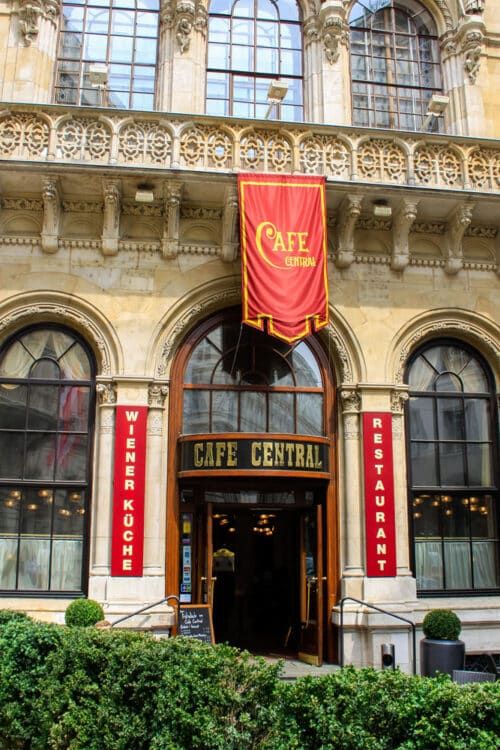 Best Cafés in Vienna: 10 Must-Visit Coffee Houses & Patisseries – Earth ...