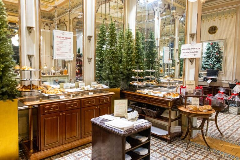 Best Cafés in Vienna: 10 Must-Visit Coffee Houses & Patisseries – Earth ...