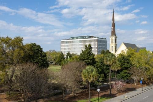 Where to Eat & Drink in Charleston: Best Restaurants & Rooftop Bars ...