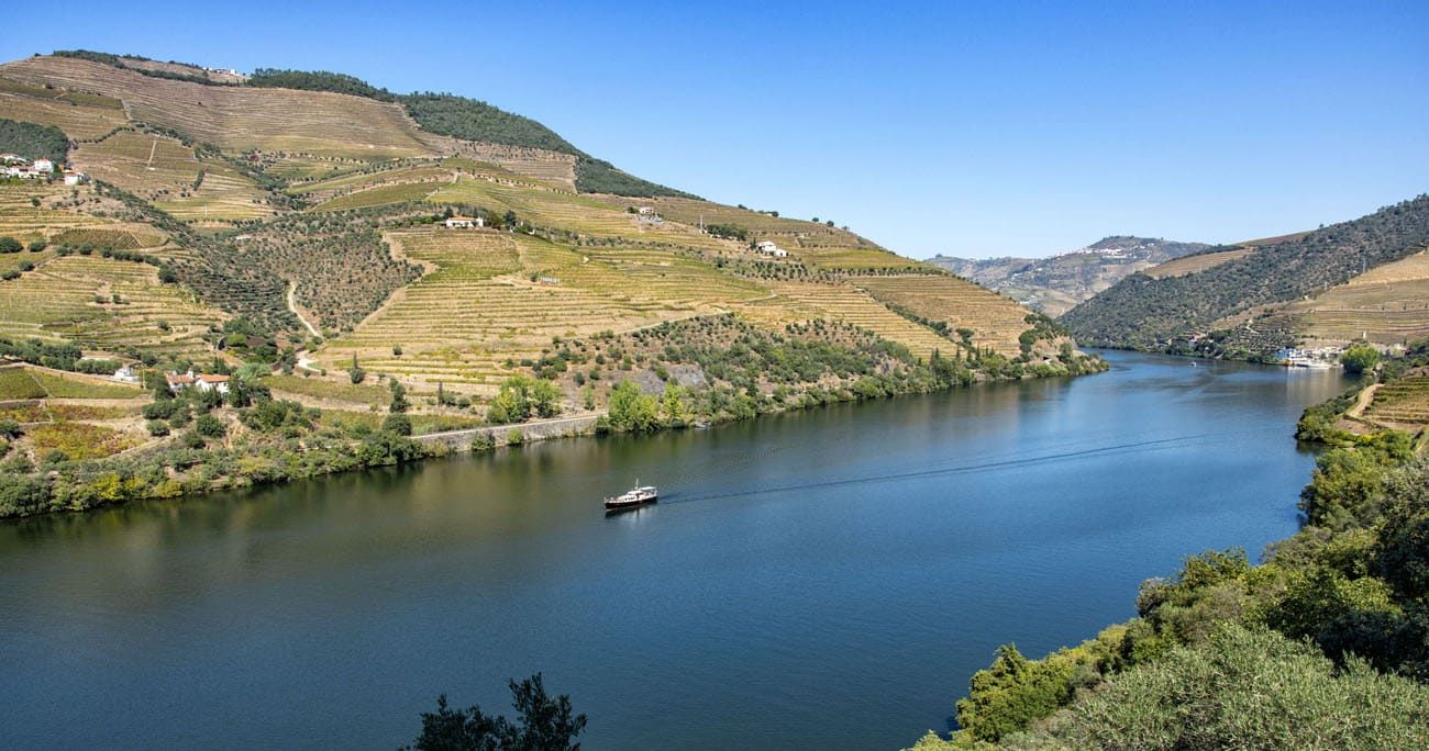 Douro Valley Day Trip from Porto: By Tour and Self-Guided
