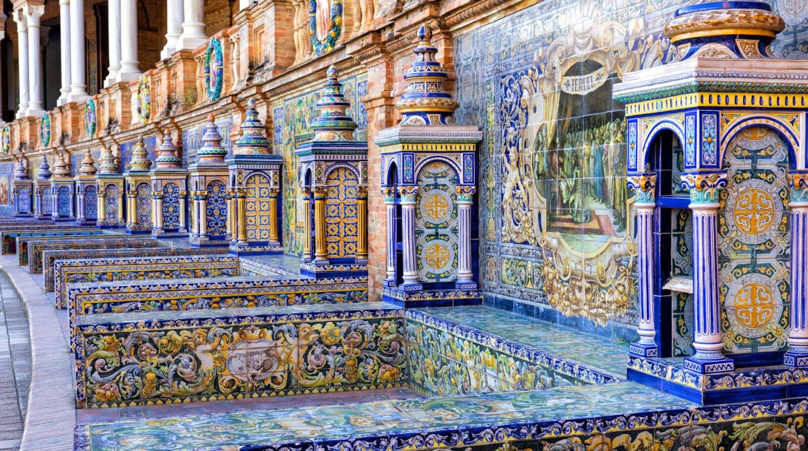 20 Amazing Things to Do in Seville, Spain