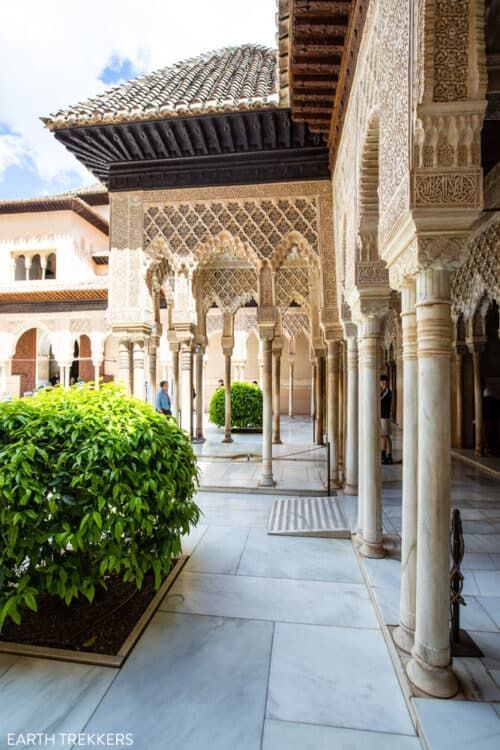 How to Visit the Alhambra 2024: Top Things to Do & Photos – Earth Trekkers