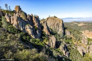 The Ultimate Guide to Pinnacles National Park – Earth Trekkers